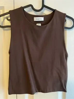 Babaton | Tops | Aritzia Babaton Contour Muscle Tank Top | Poshmark
